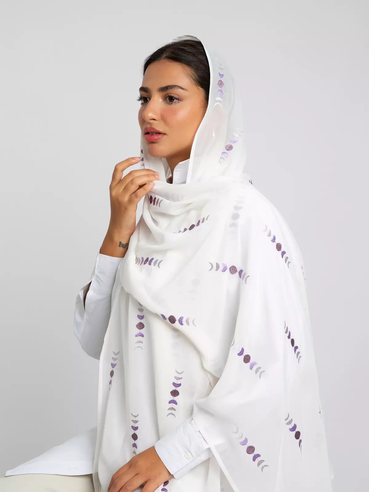 Latest Abayas, Clothing & Tarha Shop Stylish and Practical Tarha ...