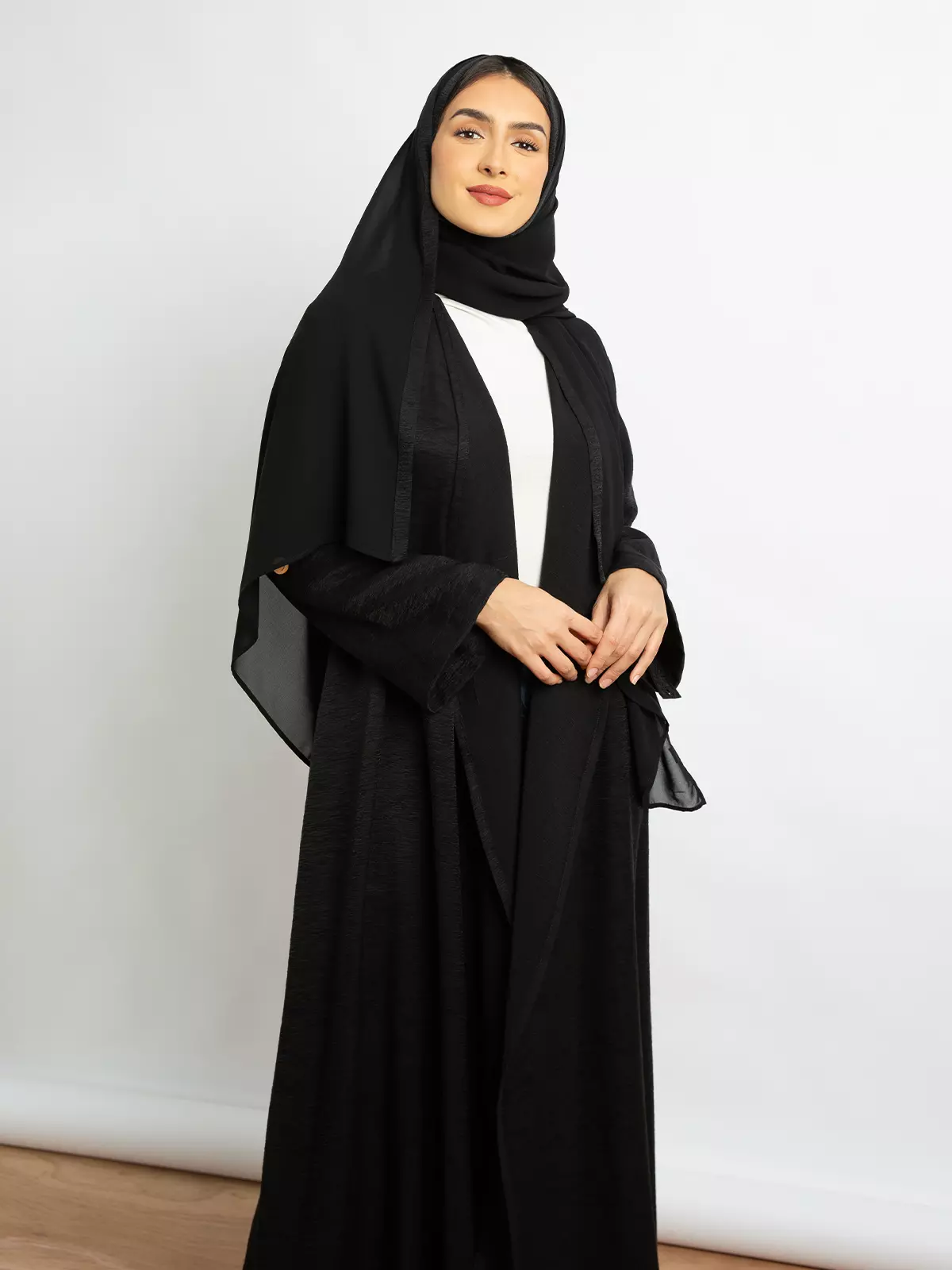 Kaafmeem: Latest Abayas, Clothing & Tarha Elevate Your Everyday Style ...