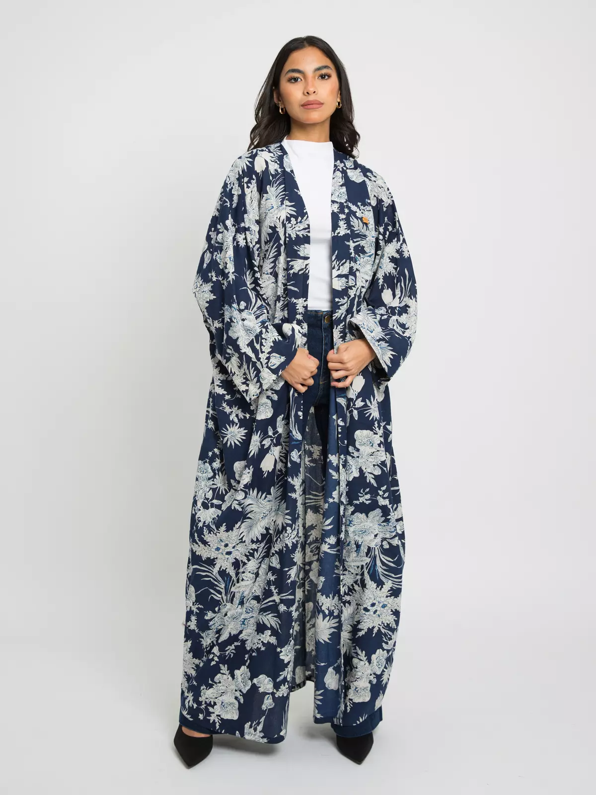 Latest Abayas, Clothing & Tarha Wide Cut Open Navy Printed Abaya 100% ...