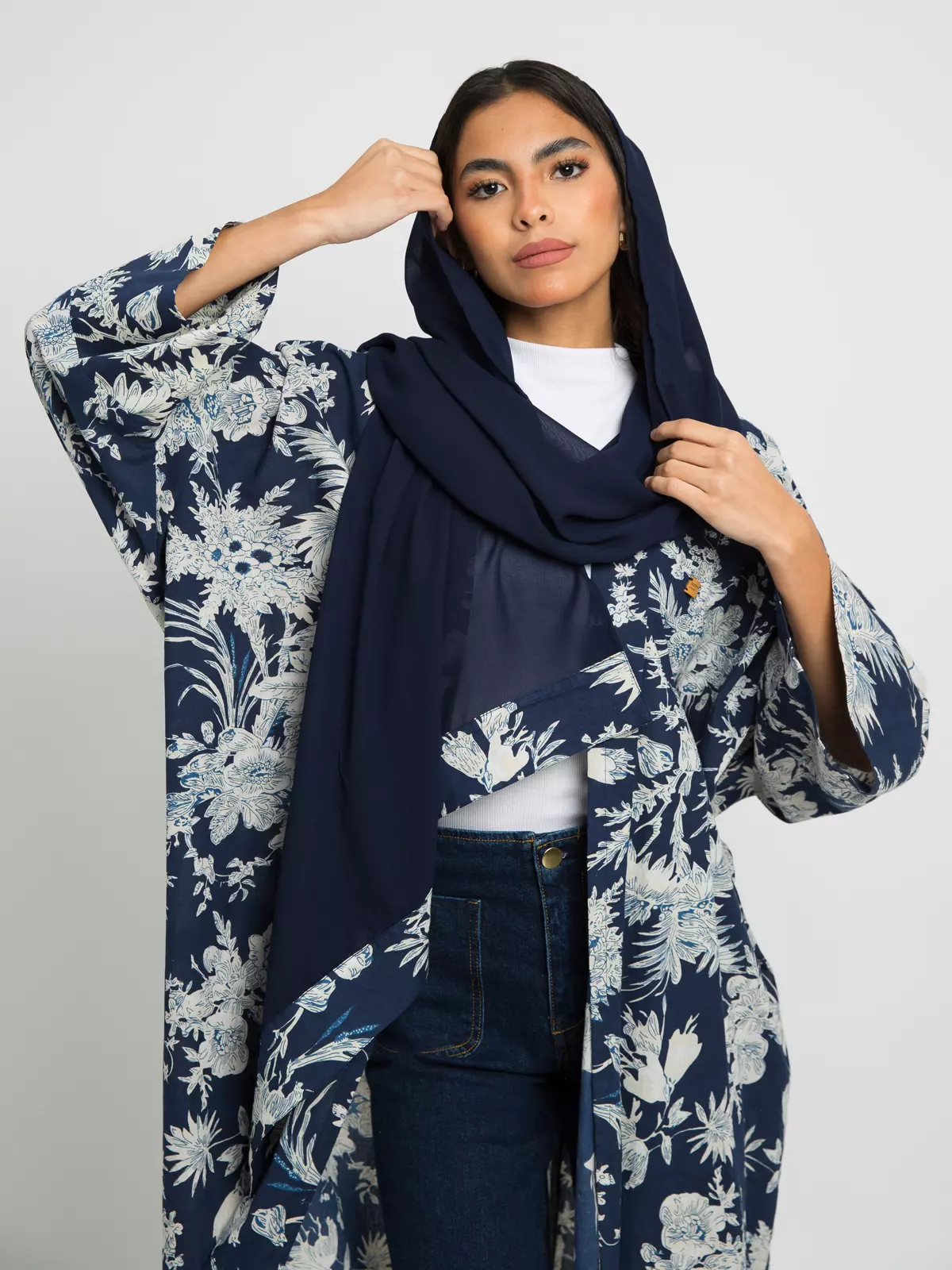 Kaafmeem: Latest Abayas, Clothing & Tarha Elevate Your Everyday Style ...
