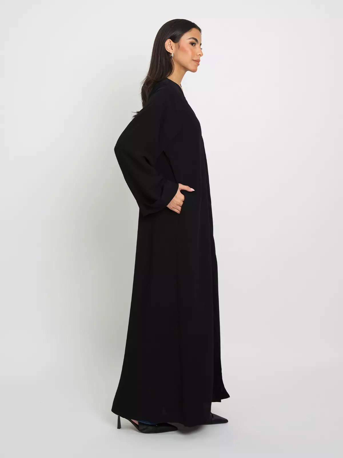 Kaafmeem: Latest Abayas, Clothing & Tarha Discover the Latest Abaya ...