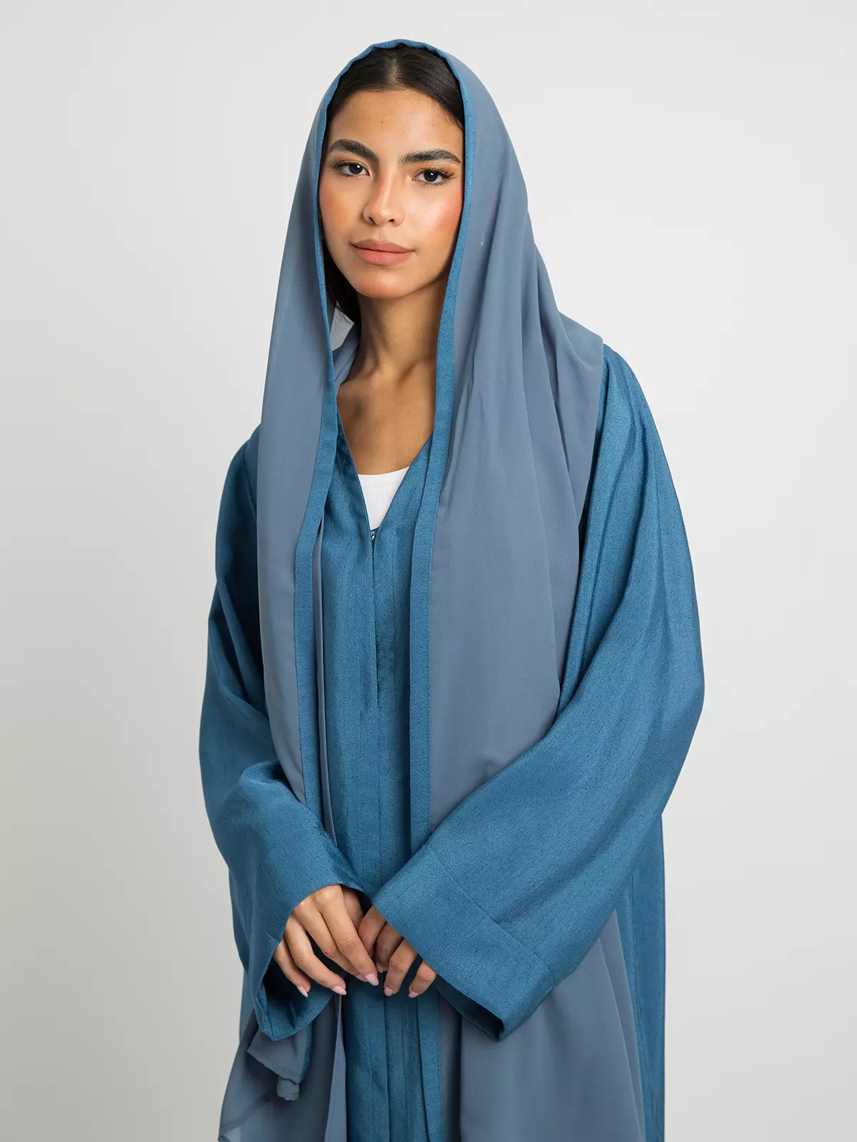 Kaafmeem: Latest Abayas, Clothing & Tarha Discover the Latest Abaya ...