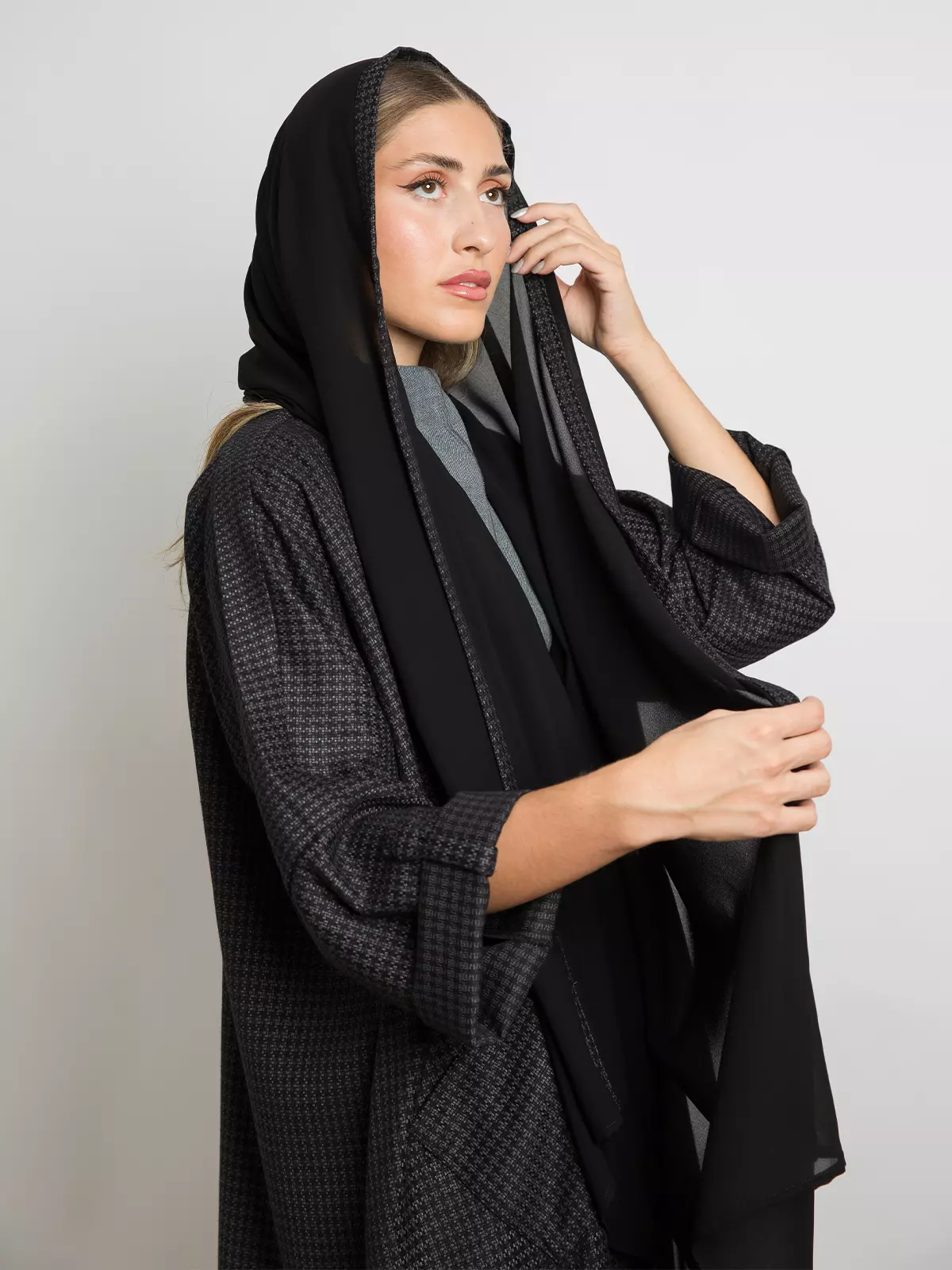 Latest Abayas, Clothing & Tarha Hoodie less winter closed abaya | Black ...