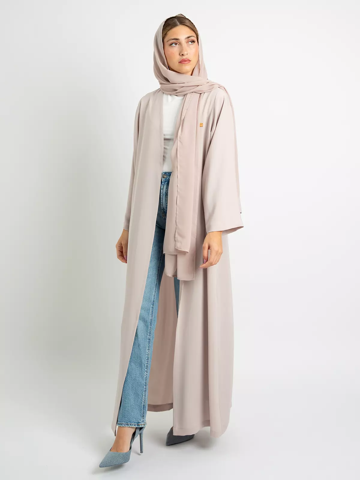 Discover the Latest Abaya Styles for Every Occasion | Kaafmeem