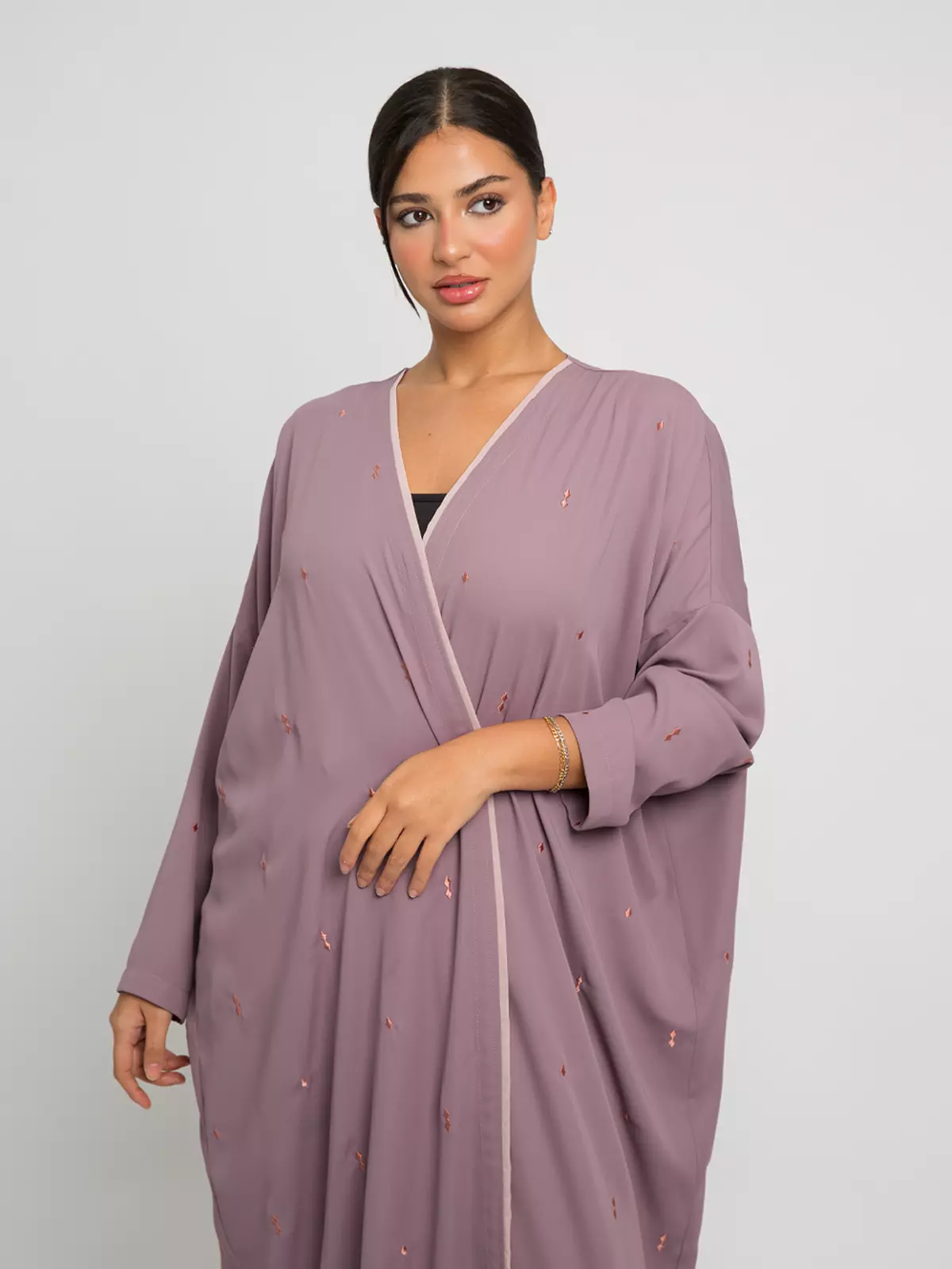 Latest Abayas, Clothing & Tarha Embroidered Abayas - Abaya