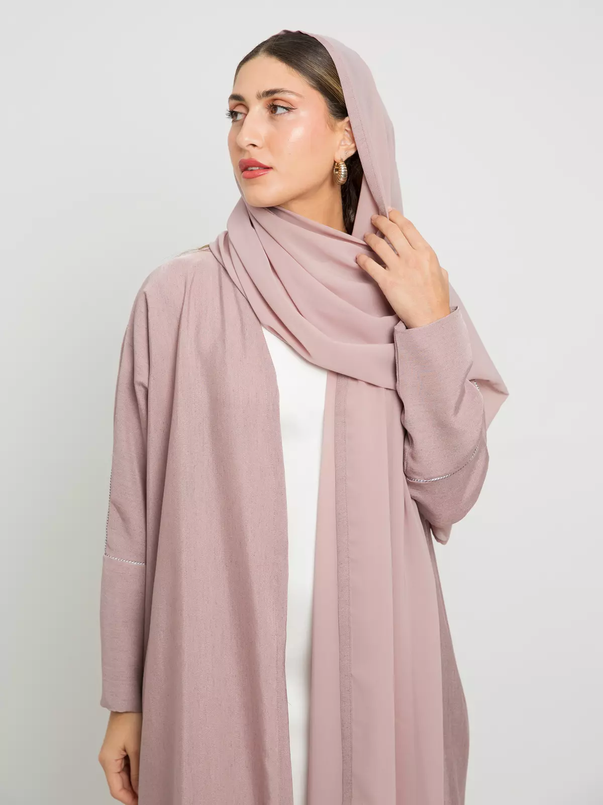 Latest Abayas, Clothing & Tarha Pink Abaya with Qitan | Abaya in Salona ...
