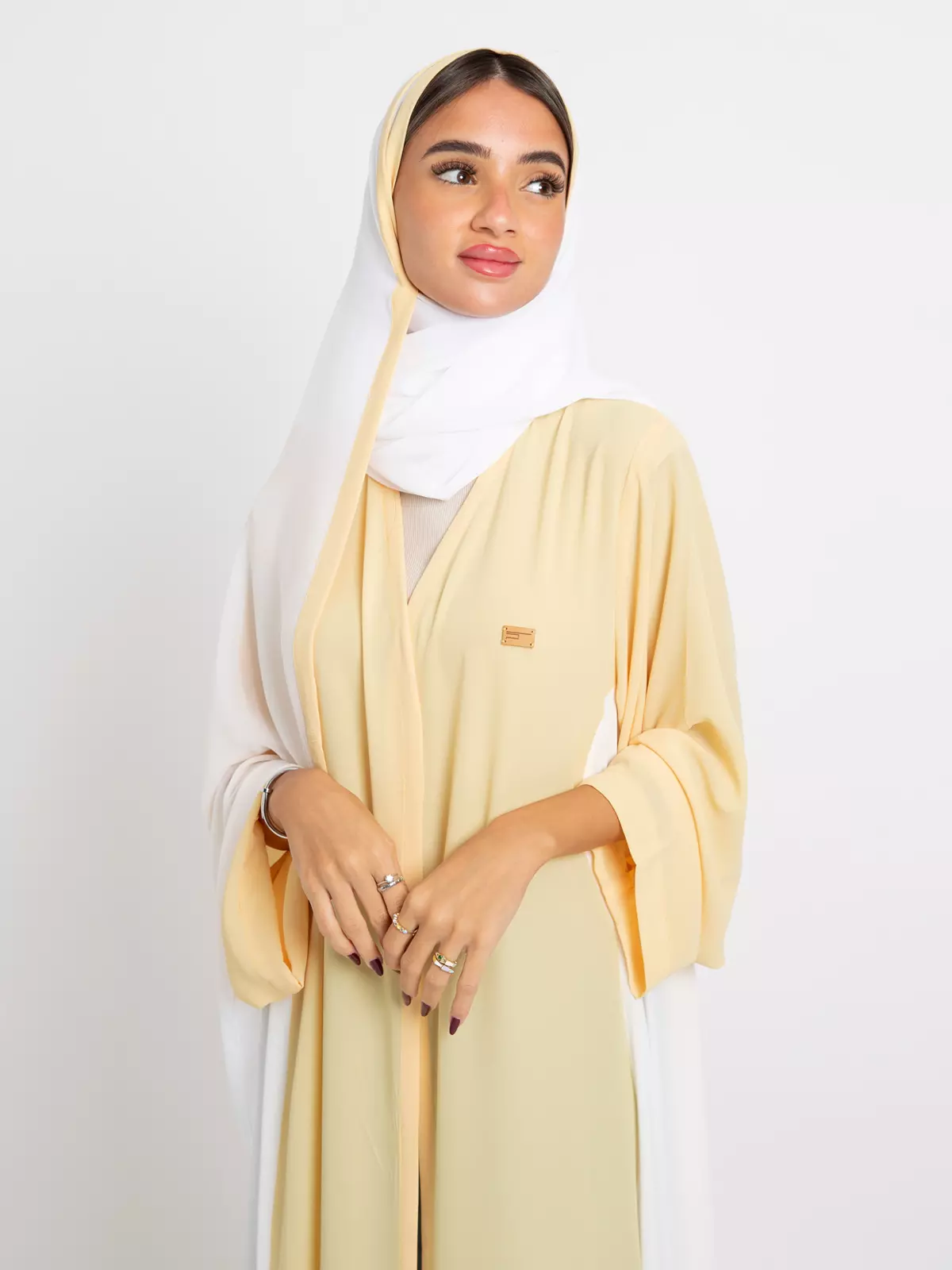 Kaafmeem: Latest Abayas, Clothing & Tarha Yellow & White Princess A cut ...