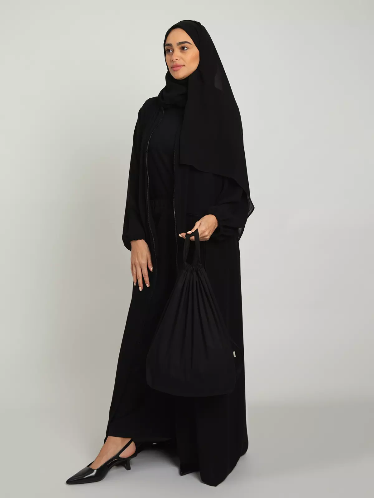 Kaafmeem: Latest Abayas, Clothing & Tarha Elevate Your Everyday Style ...