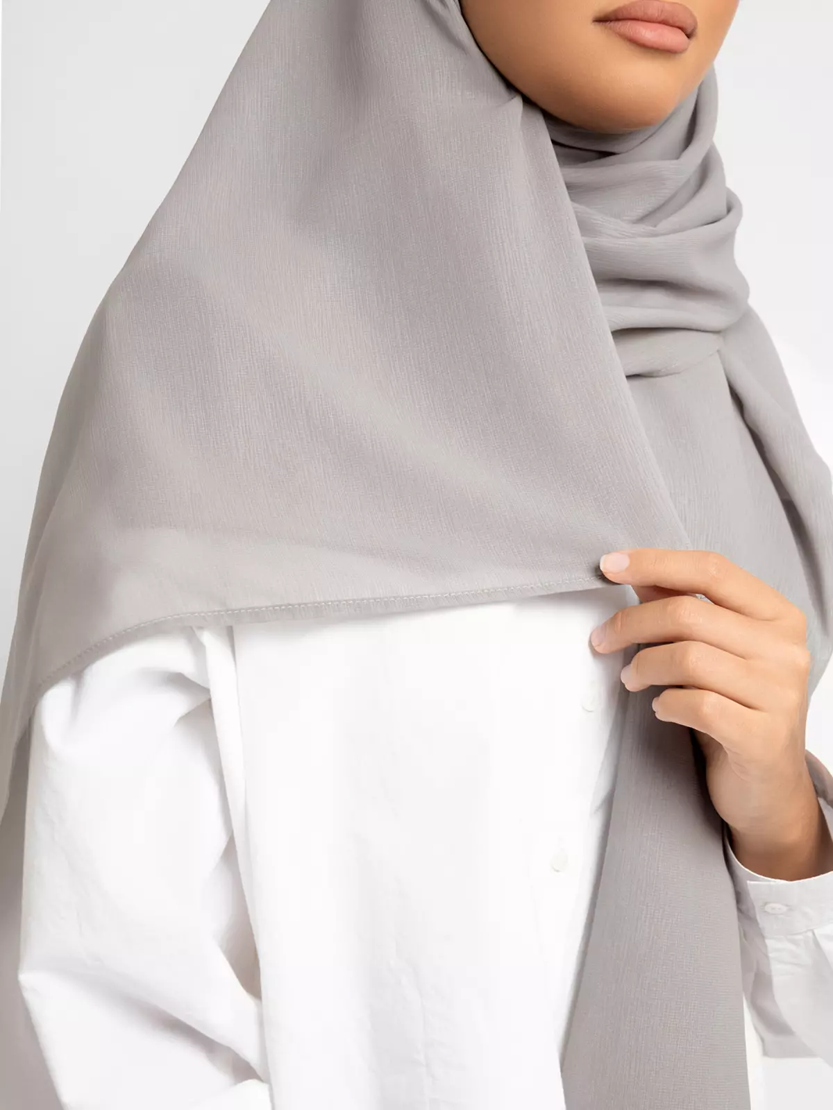 Kaafmeem: Latest Abayas, Clothing & Tarha Luxurious chiffon hijab ...