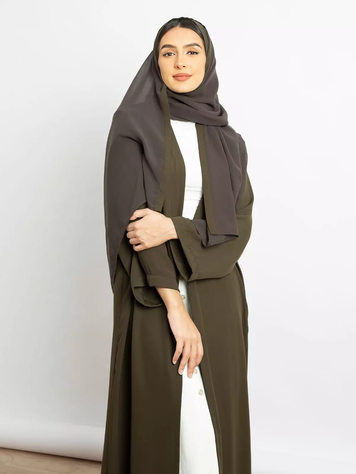 Kaafmeem: Latest Abayas, Clothing & Tarha Discover the Latest Abaya ...
