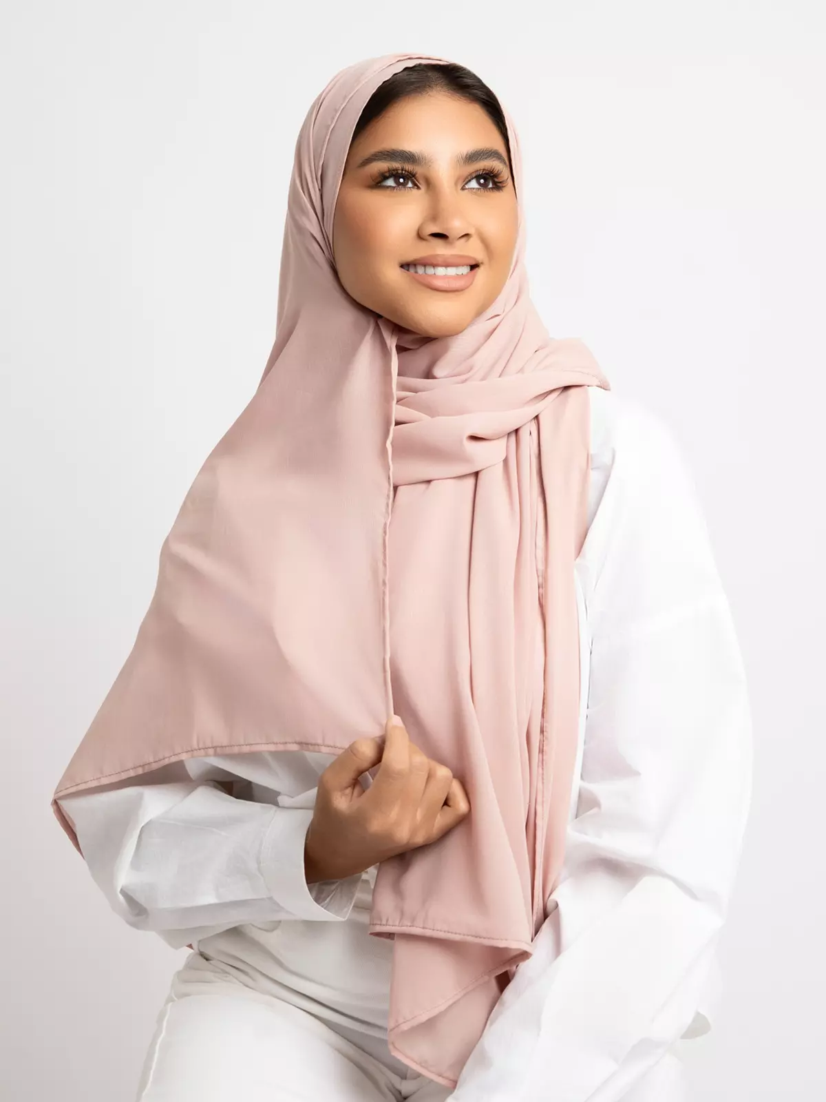 Kaafmeem: Latest Abayas, Clothing & Tarha Luxurious chiffon hijab ...
