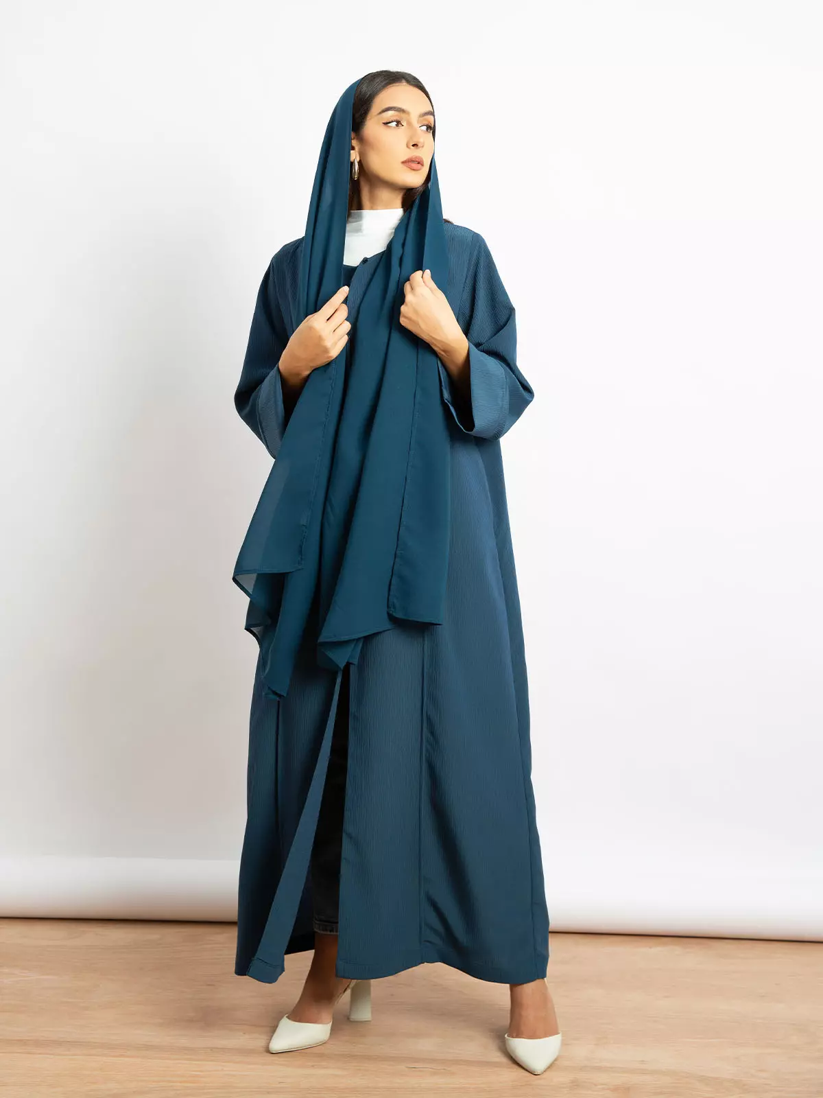 Discover the Latest Abaya Styles for Every Occasion | Kaafmeem